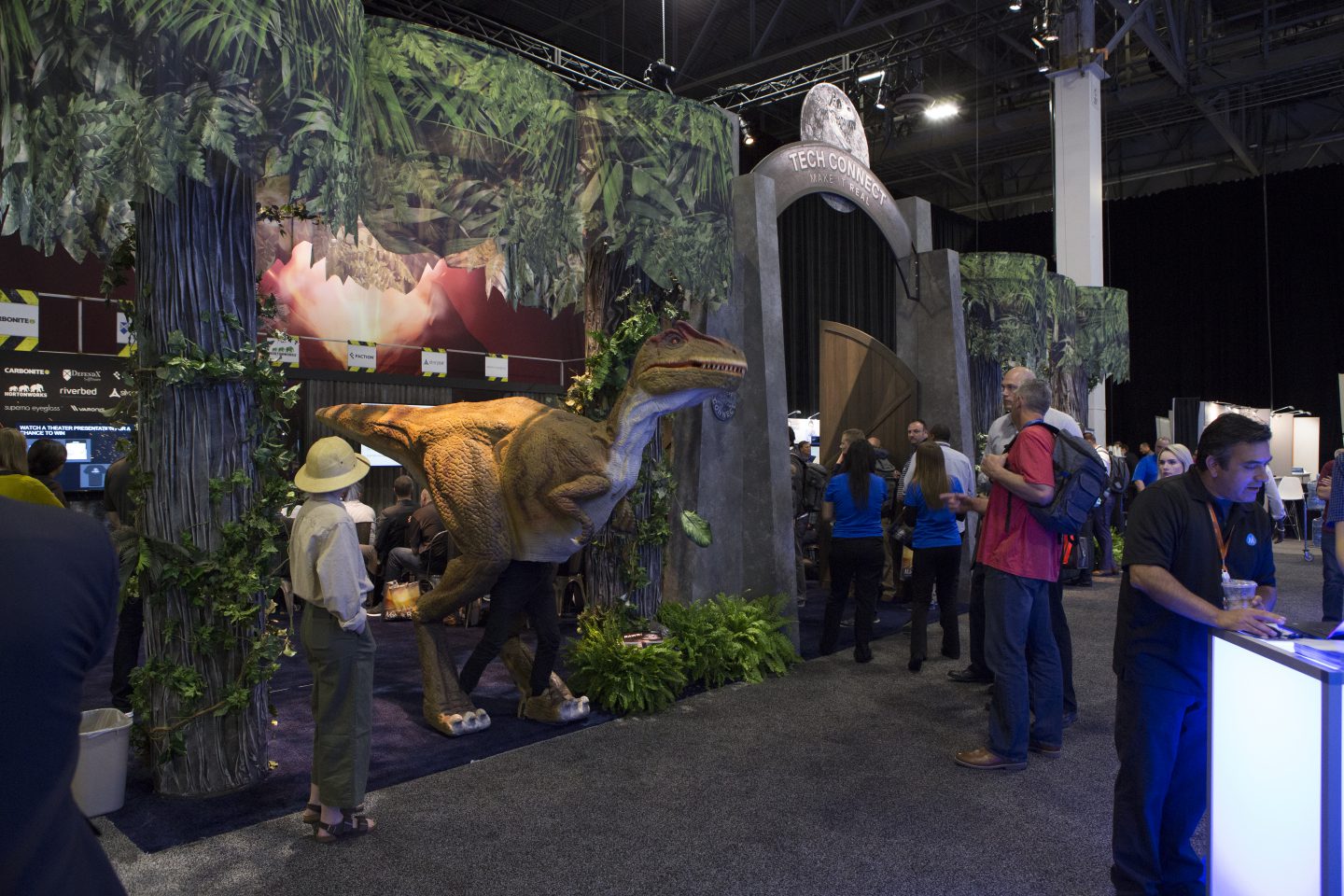 Dell Technologies World - Tech Connect Booth - VDA | Experiential ...