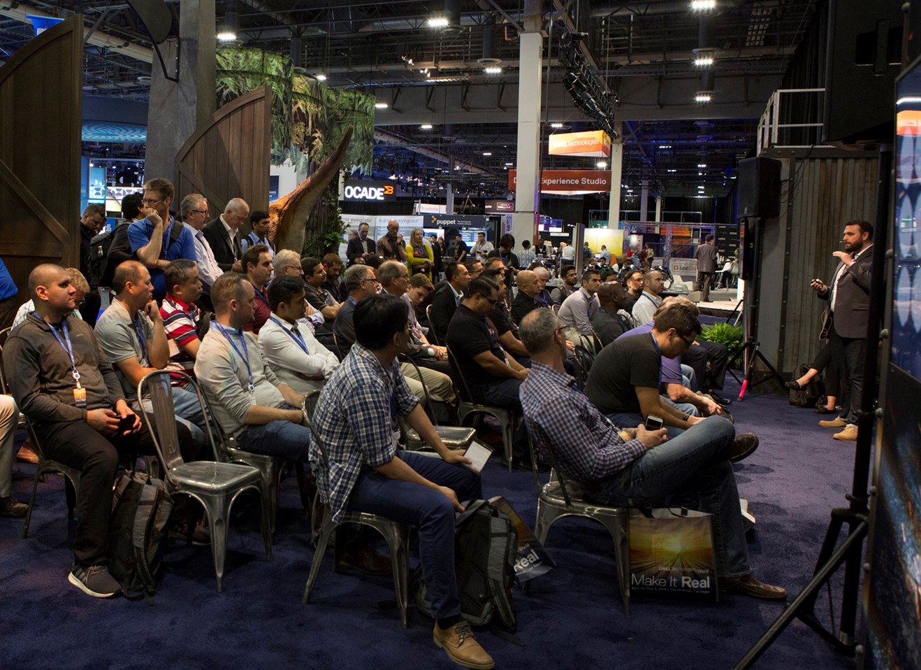 Dell Technologies World - Tech Connect Booth - VDA | Experiential ...