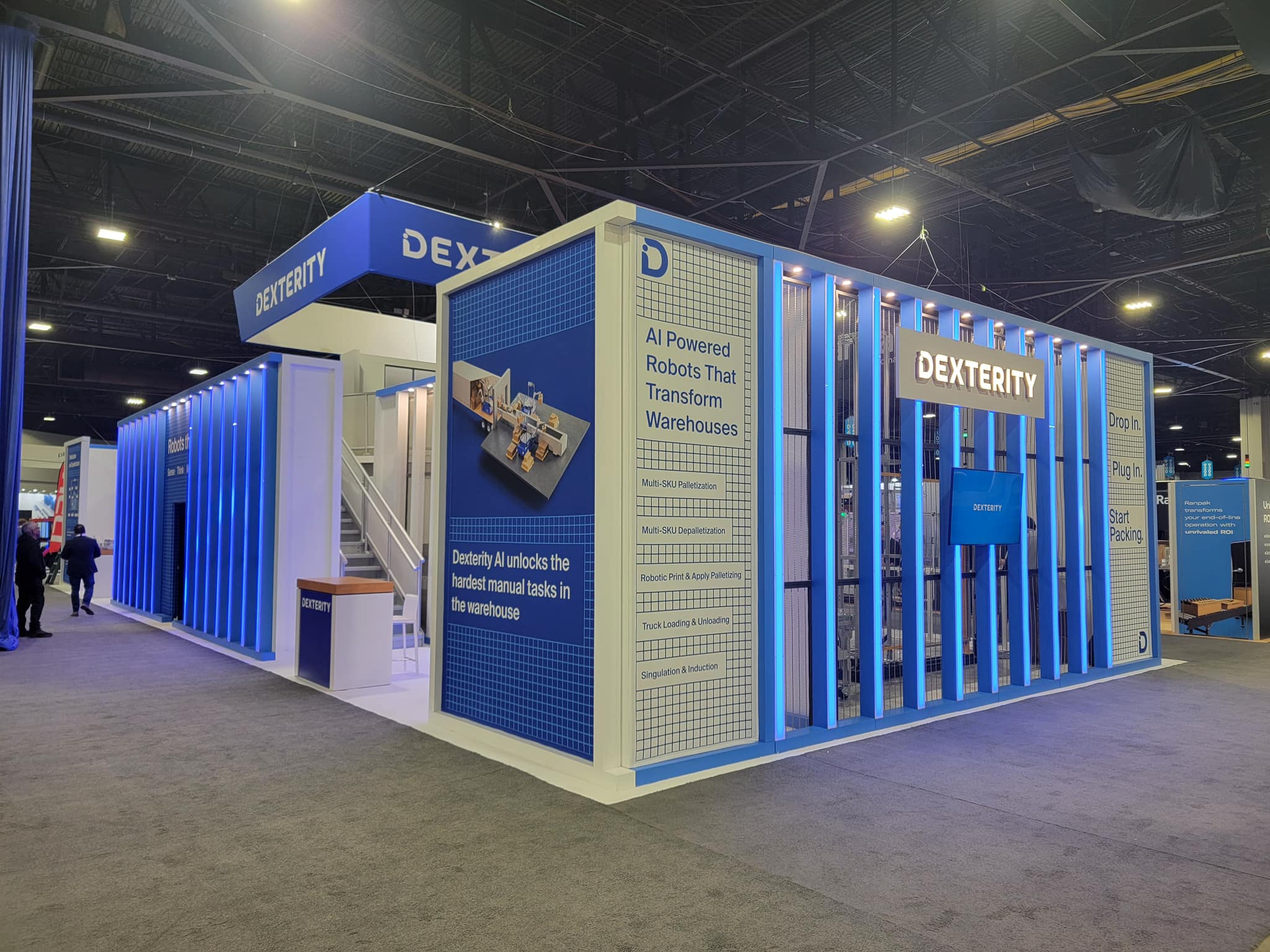 Dexterity Double-Decker Trade Show Exhibit - VDA | Experiential ...